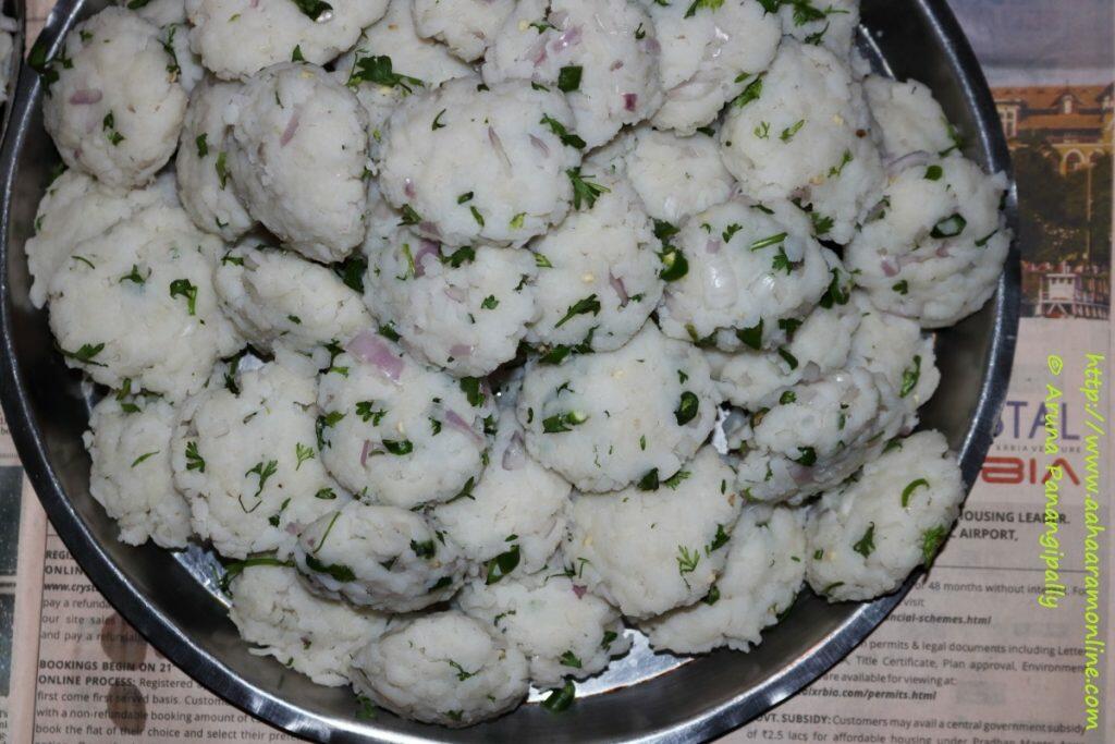 Atukula Vadiyalu (Andhra Style Aval Vadam | Avalakki Sandige) - ãhãram