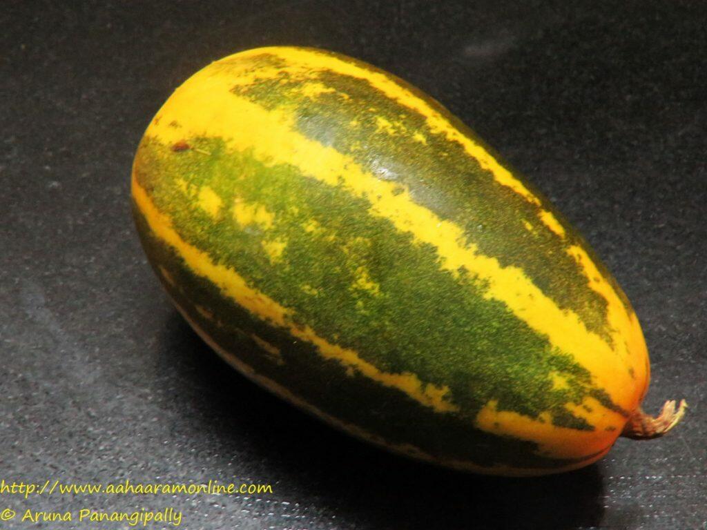 Hasi Sasive | Paji Sasmi: Mangalore Cucumber in Mustard-Coconut Yogurt