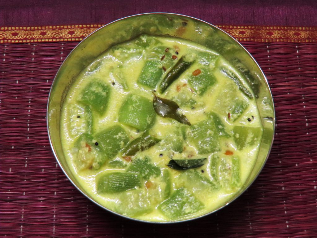 Beerakaya Palu Posina Kura | Andhra Ridge Gourd Curry in Milk - ãhãram