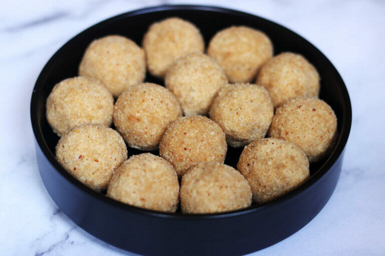 Sunnundalu | Minapa Sunni Undalu | Andhra Udad Dal Laddu - ãhãram