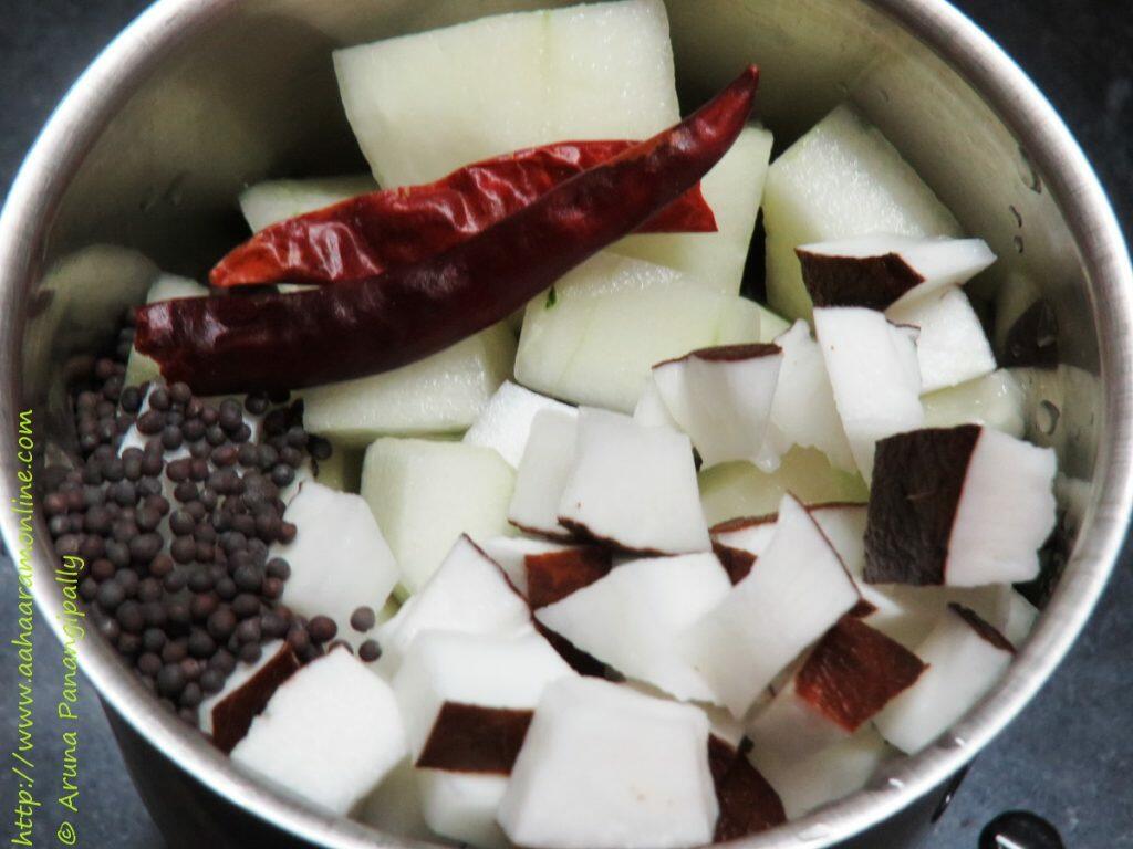 Hasi Sasive | Paji Sasmi: Mangalore Cucumber in Mustard-Coconut Yogurt