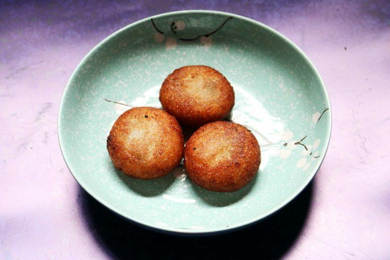 Suji Kakara Pitha from Odisha - ãhãram