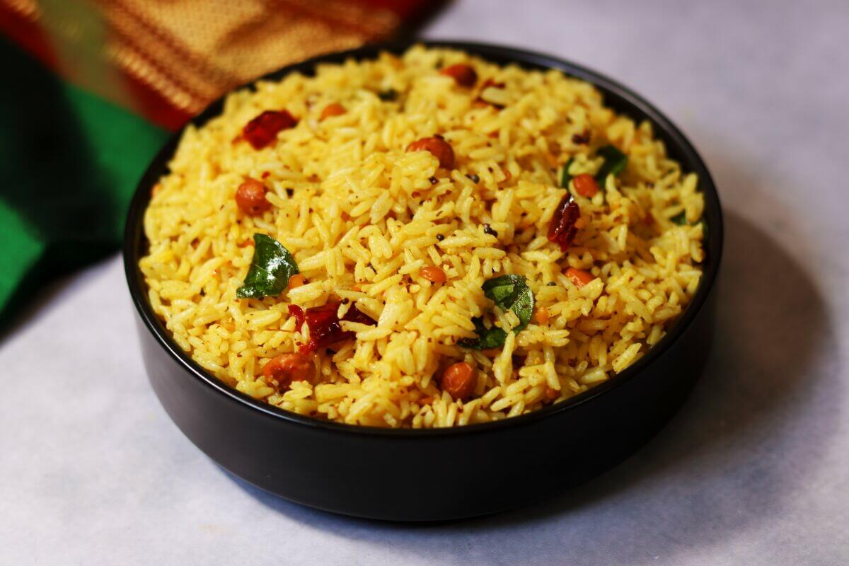 Ava Pettina Pulihora | Tamarind Rice Flavoured with Mustard Paste